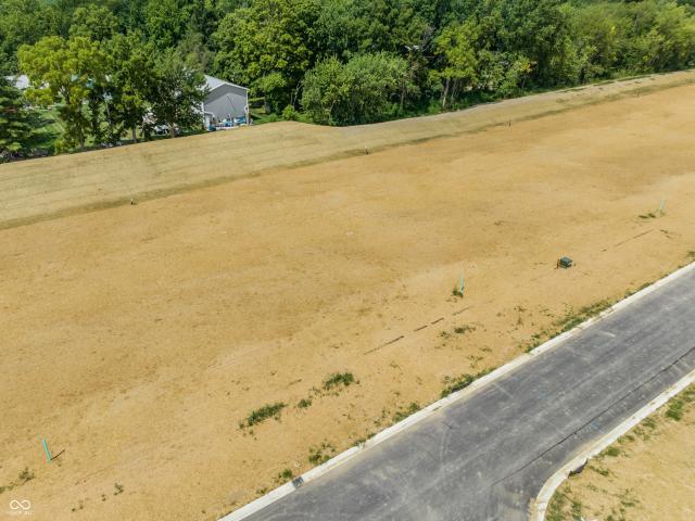 5796 Julep Dr, Zionsville, IN 46077 | MLS #22057