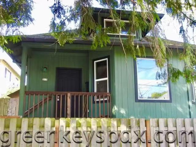 57983107 217 Ne Skidmore St