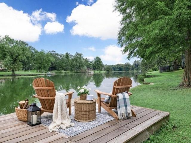 5798 N Sunset Point Rd, Memphis, TN 38135