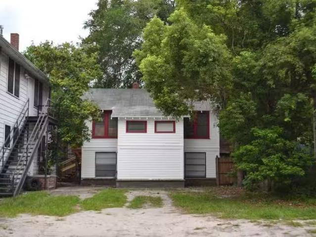 57900276 101 Nw 10th St