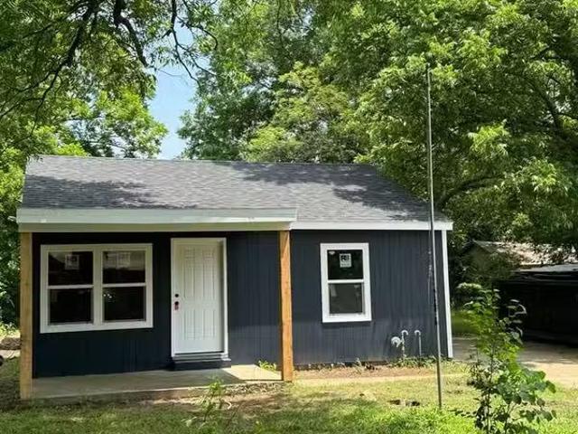 57904640 1202 D St Se