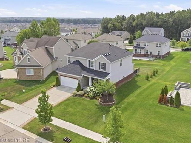 57909 Cider Mill Dr, Lyon Township, MI 48165