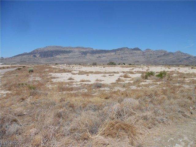 5790 N Linda St, Pahrump, NV 89060
