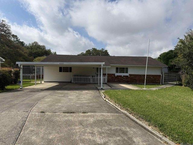 57925 McDaniel St, Plaquemine, LA 70764