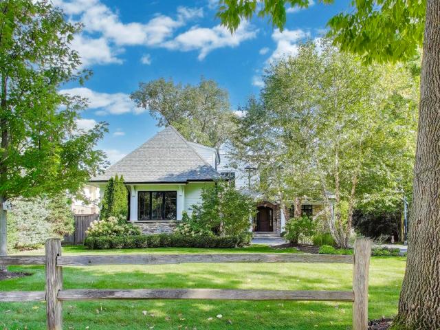 579 Greenwood Rd, Northbrook, IL 60062 | MLS #12514 | Compass