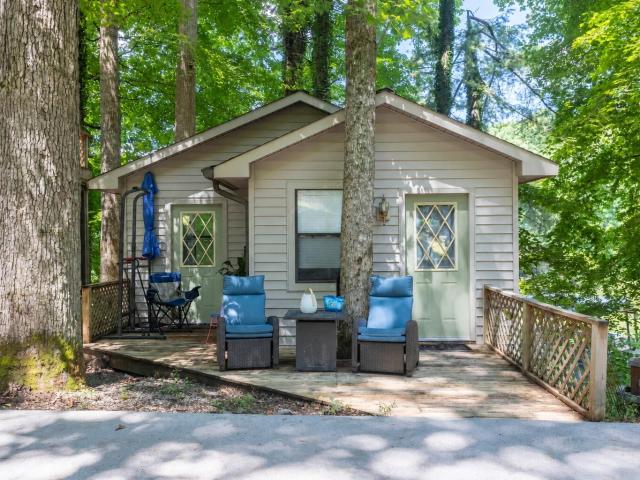 579 Dogwood Lane