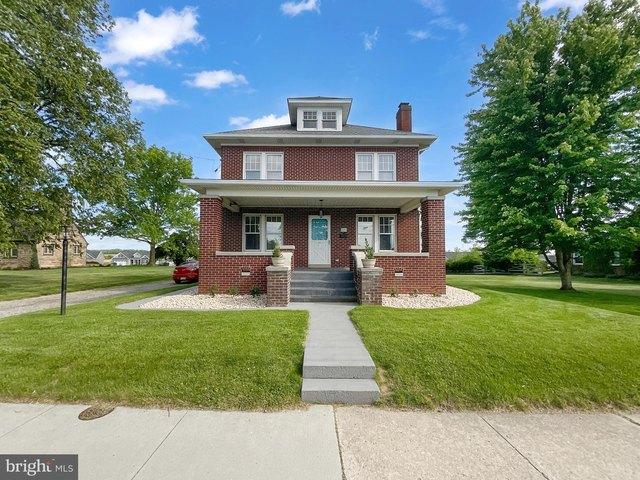 579 E King St, Littlestown, PA 17340