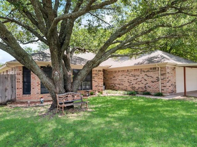 579 S Hitt St, Boyd, TX 76023 | MLS #21211