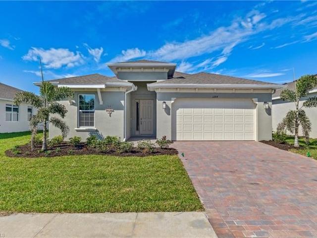 579 Spring Hill Lake Loop, Cape Coral, FL 33993