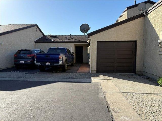 579 Parkview Dr, Lake Elsinore, CA 92530