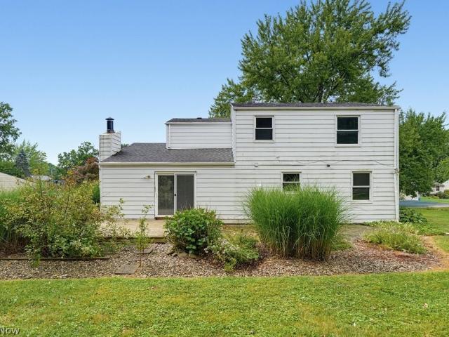 579 Willow Drive SE
