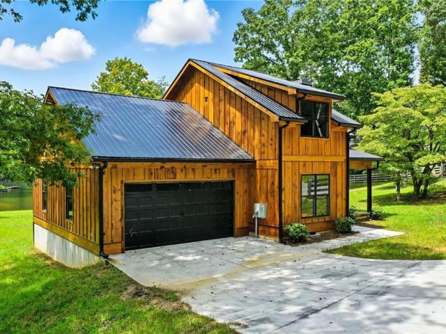 579 Twin Mountain Lake Circle