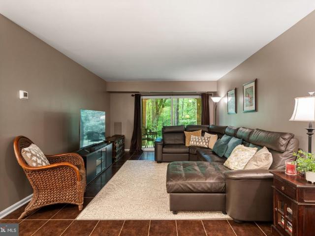 5804 Cove Landing Road # 101
