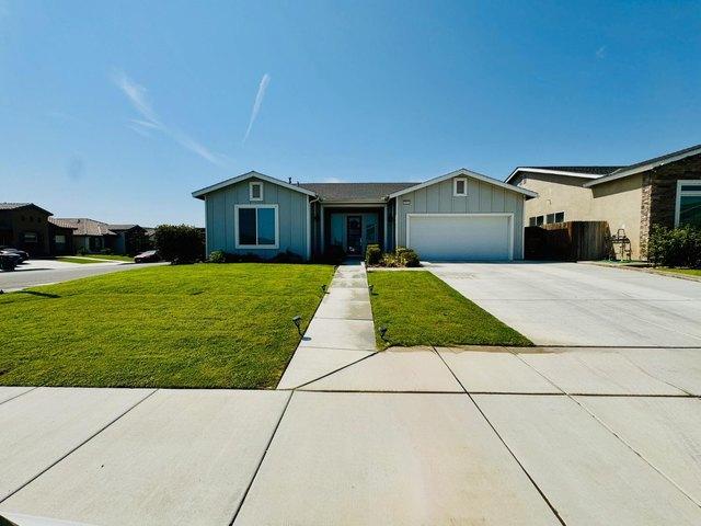 5804 Hawthorn Tree Ln, Bakersfield, CA 93313