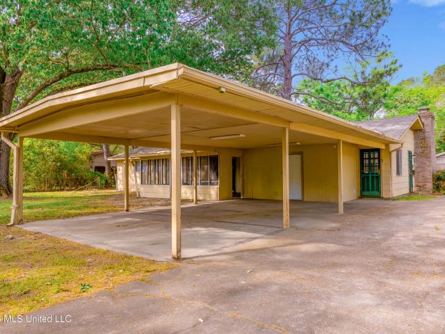 5804 Sedgwick Drive