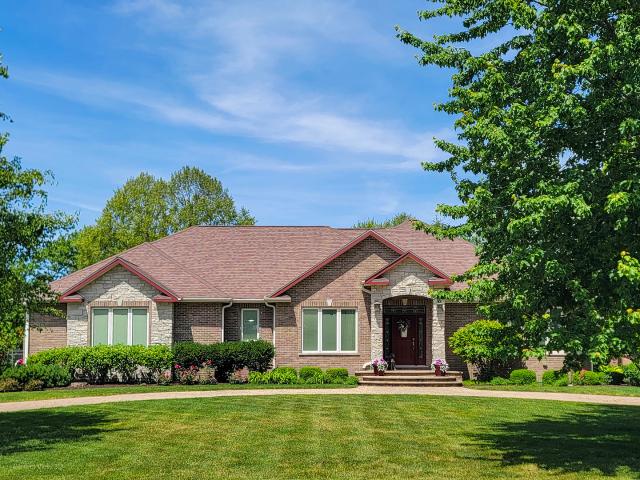 5805 N Barrington Road