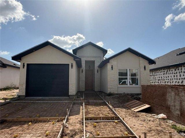 5805 N Gira Del Sol St, Edinburg, TX 78542