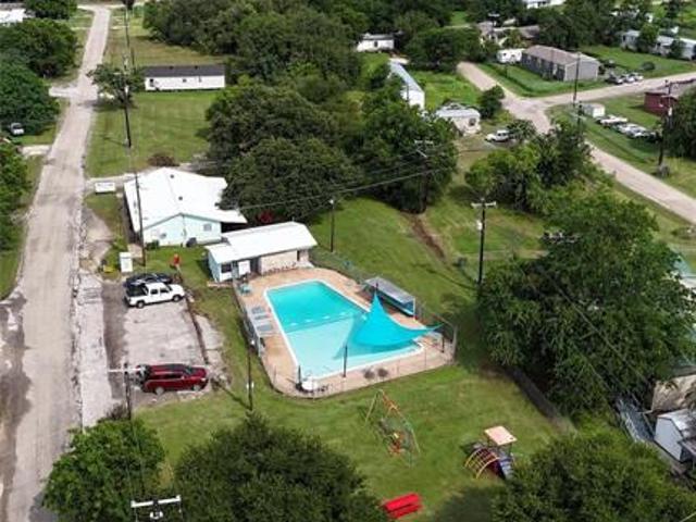 5805 Arrowhead Dr, Granbury, TX 76048 | MLS #21303