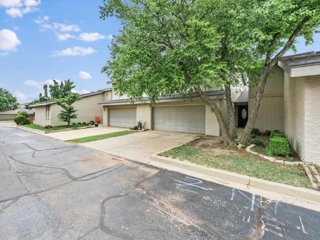 5805 Hefner Village Court