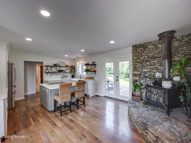 5805 Payton Ln