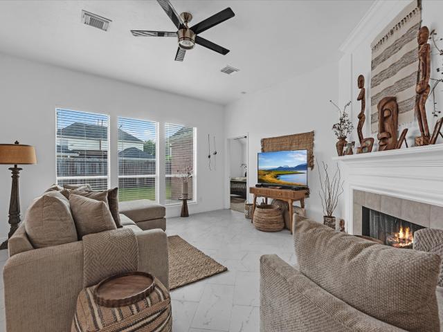 5805 Windy Knoll Lane