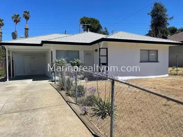 58064820 924 Palou St