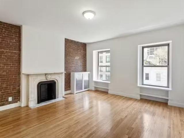 58067800 856 Lexington Ave #5