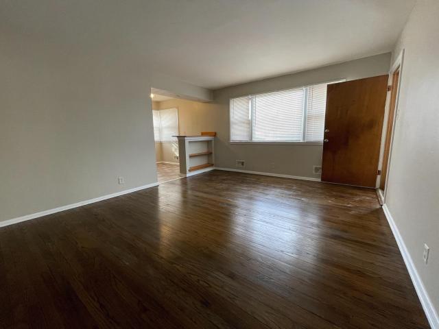 5806 N 76th St, Unit 2