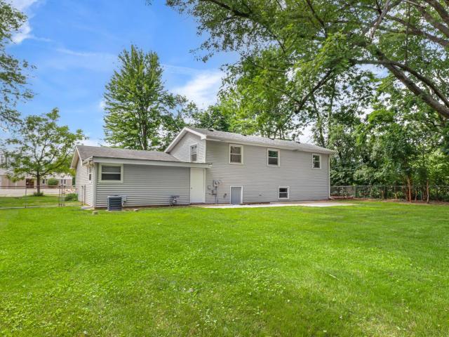 5806 Lacy Road