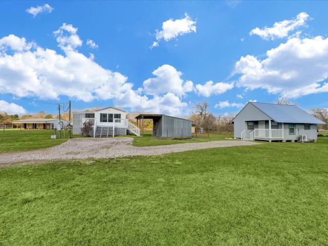 5806 S Highway 35