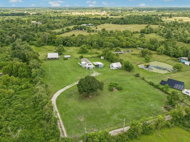 5806 S Highway 35