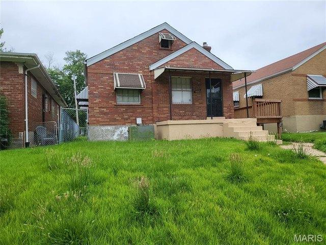 5806 Woodland Ave, Saint Louis, MO 63120