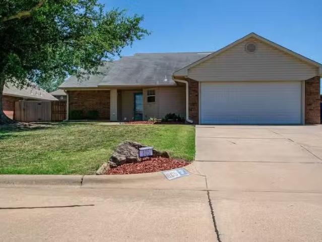 58077356 805 Park Pl