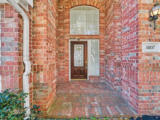 5807 Bayberry Way