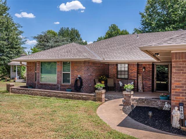 5807 E Tyler Drive