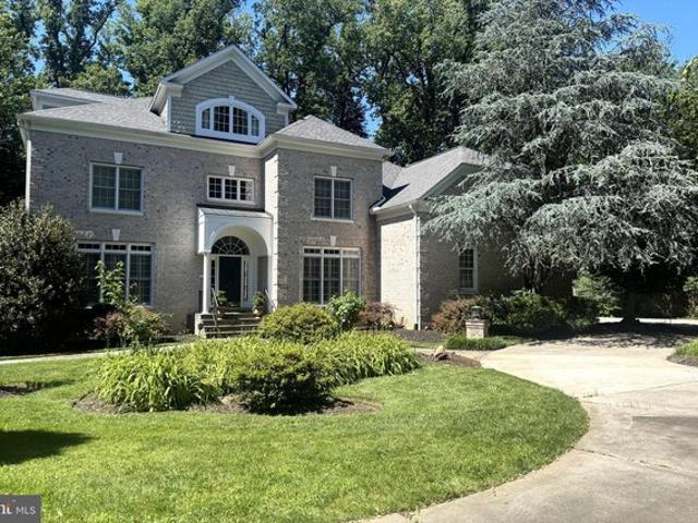 5807 Grosvenor Ln, Bethesda, MD 20814