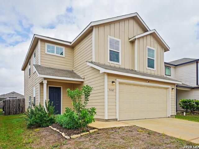 5807 Rolling Glen