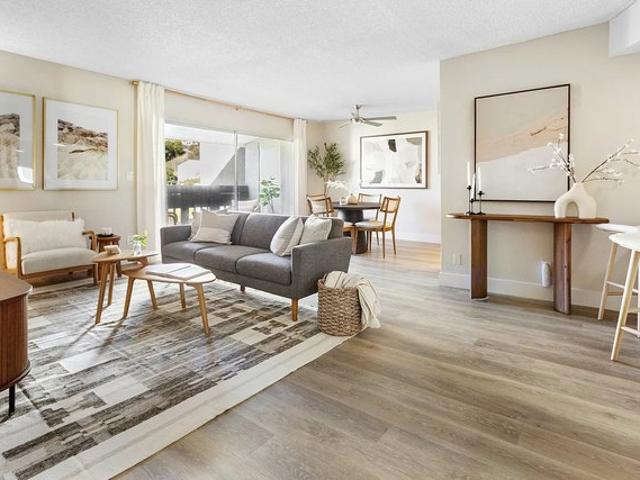 5807 Topanga Canyon Blvd, Woodland Hills, CA 91367