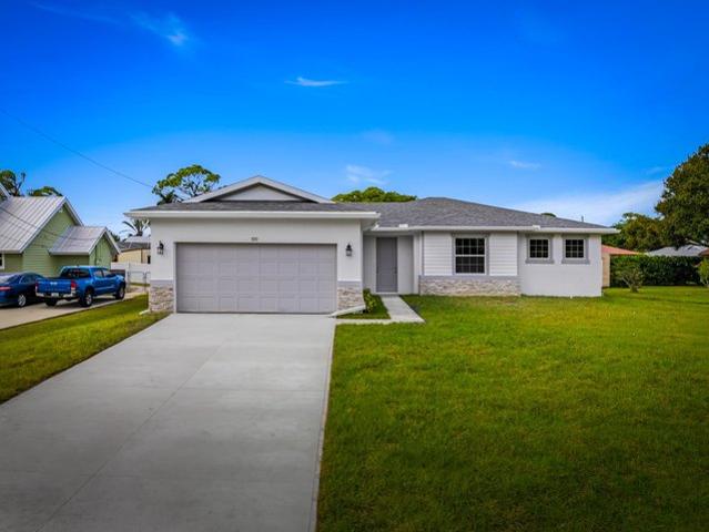 5808 Bamboo Dr, Fort Pierce, FL 34982