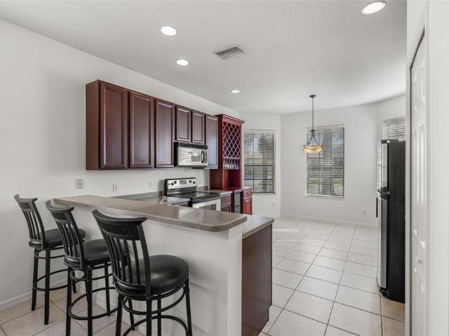 5808 Hidden Falls Ln, Apollo Beach, FL 33572 | MLS #L4963