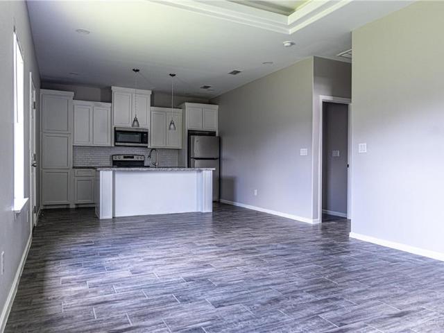 5808 Sandpiper Avenue