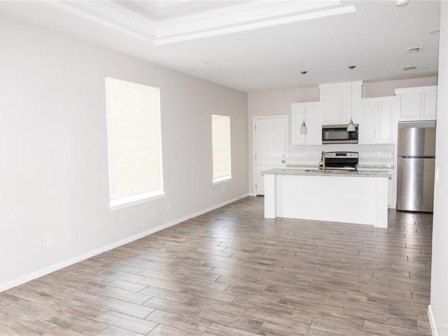 5808 Sandpiper Avenue