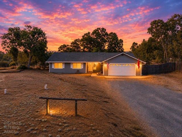 5808 Thornicroft Dr, Valley Springs, CA 95252