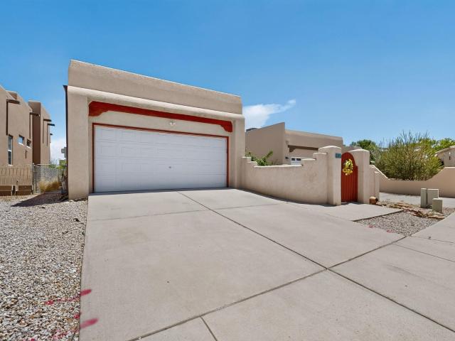 5808 Tres Vistas Court NW
