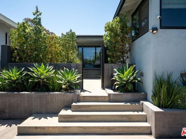 5808 Vicstone Ct, Culver City, CA 90232