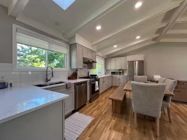 58092571 95 E 13th Pl