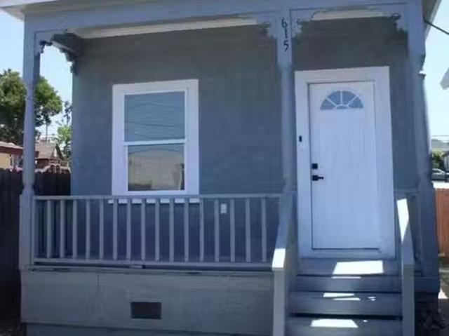 58094566 615 Porter St