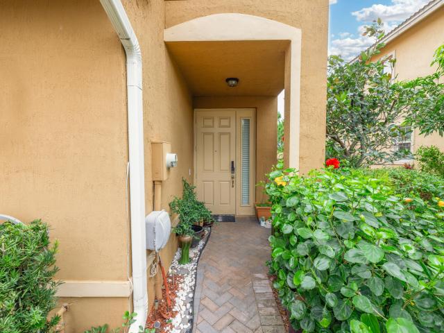5809 Monterra Club Dr, Lake Worth, FL 33463 | MLS #R11159 | Compass