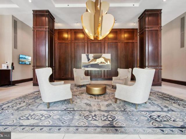 5809 Nicholson Lane # 1504