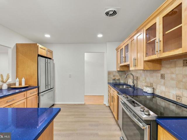 5809 Edson # 303